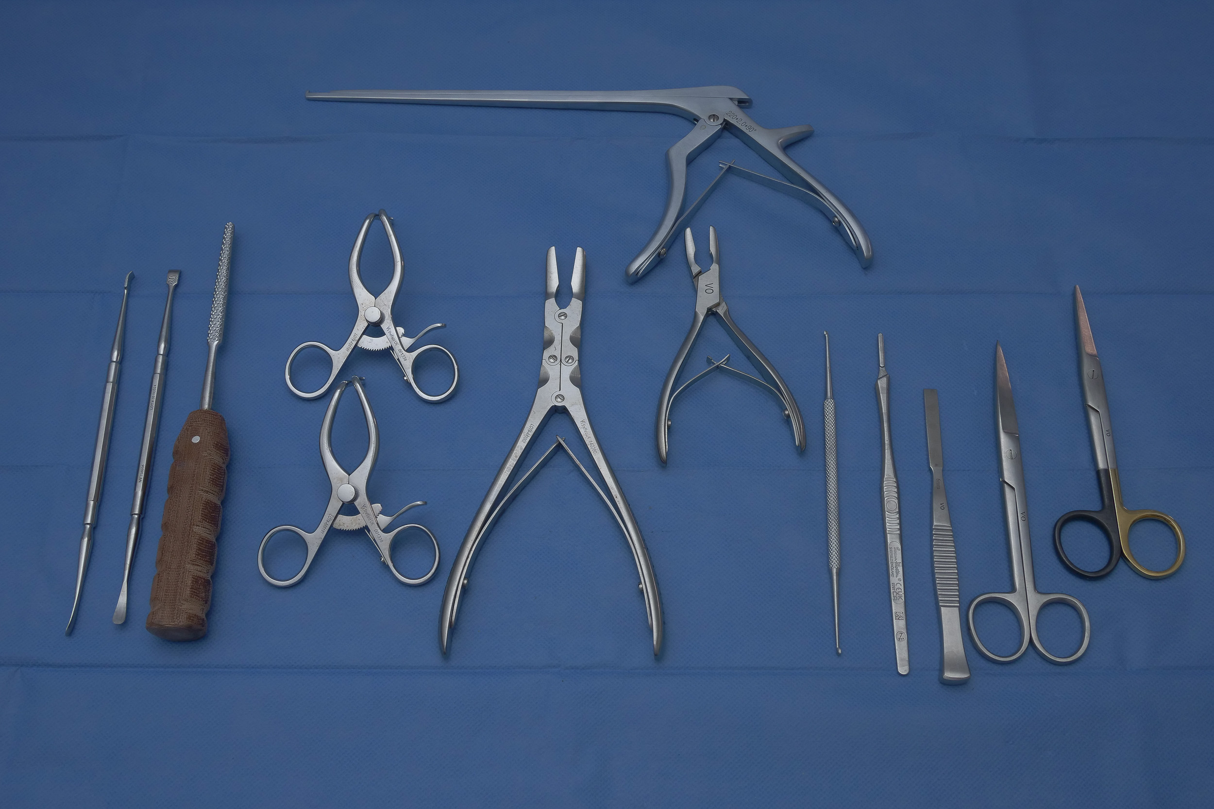 Surgical Equipment Supplied On-Site | Mainliacht Peripatetic Veterinary ...